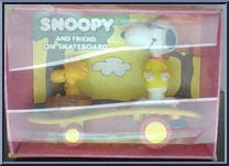 Joe Cool with Woodstock in Nest - Peanuts - Snoopy and Friend on Skateboard - Aviva Action Figure
