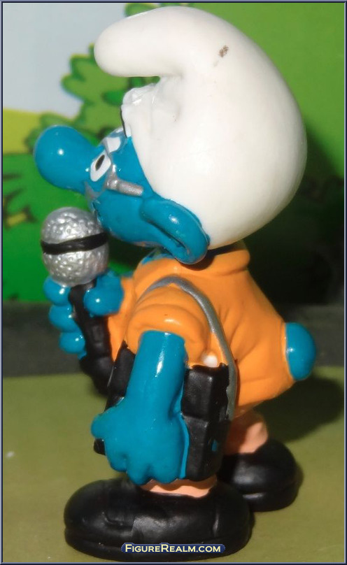 Sports Reporter Smurf (Orange Shirt) - Smurfs - Basic Series - Peyo ...